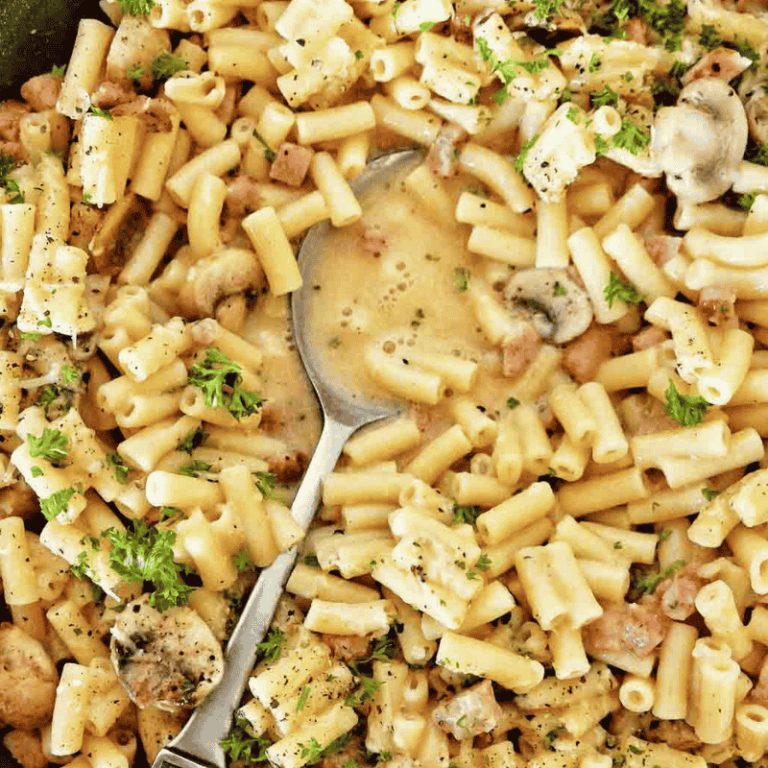 Bobby Flay Mac and Cheese Carbonara – Creamy, Smoky, and Rich Comfort ...